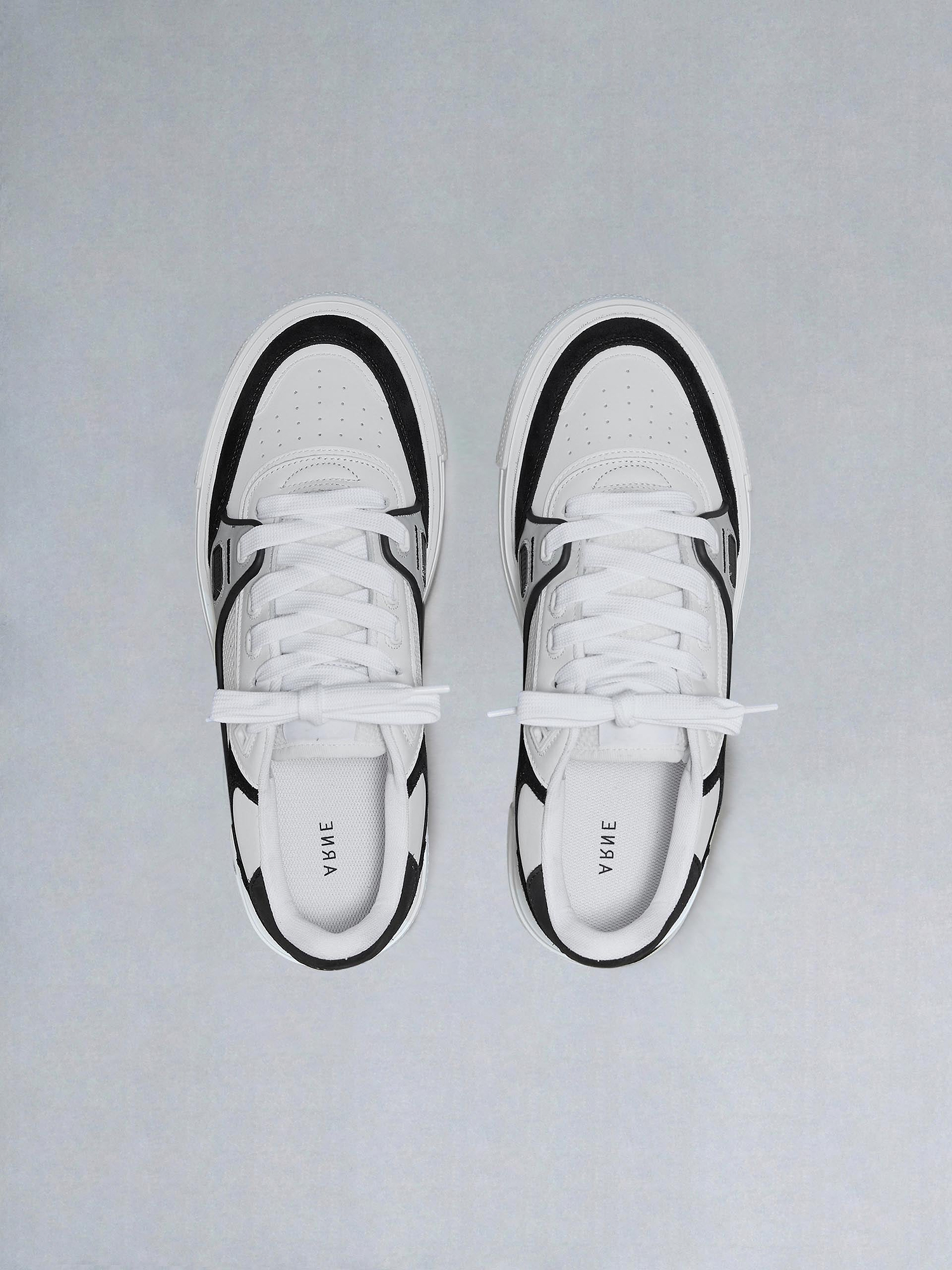 Atlas Trainer in White Black | ARNE UK