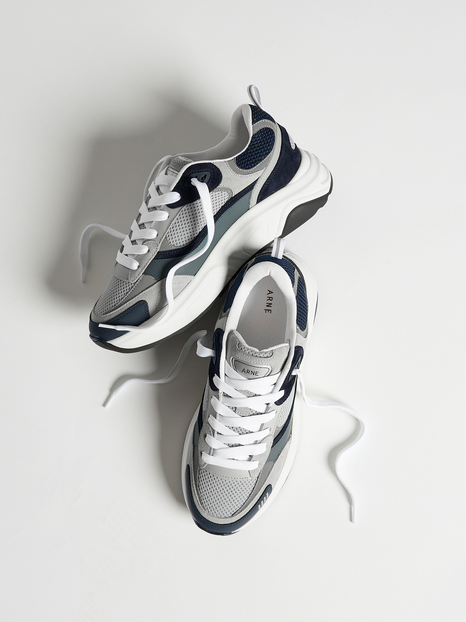 Flow Runner in Air Force Blue | ARNE UK