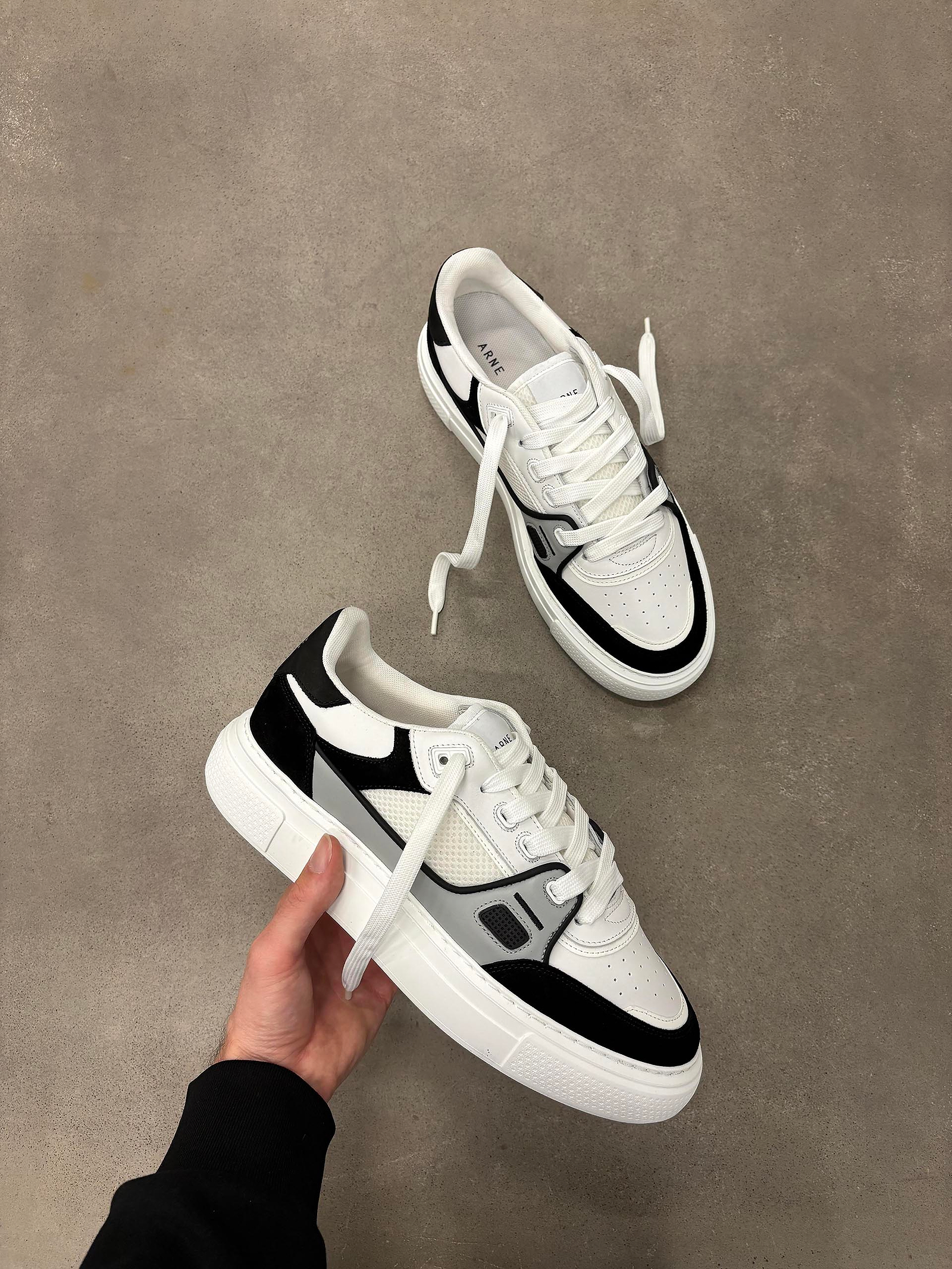 Atlas Trainer in White Black | ARNE UK